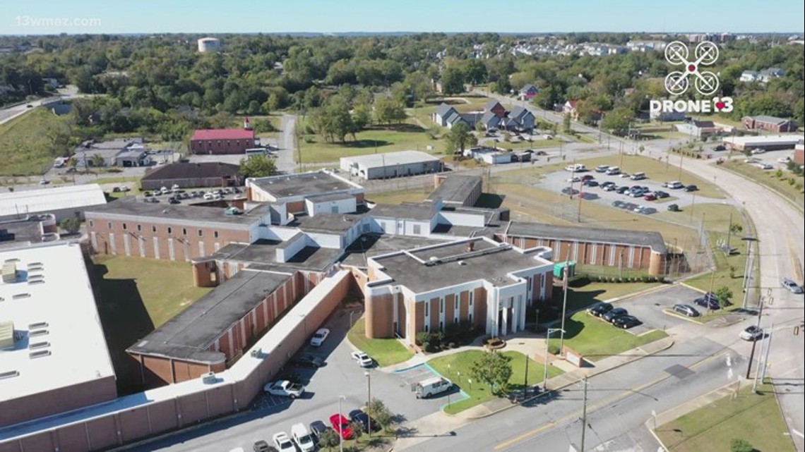 Bibb County inmate stabbed in jail fight, sent to hospital | 13wmaz.com