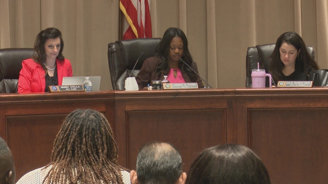 Warner Robins, Ga. mayor discusses hiring and fire chief search ...