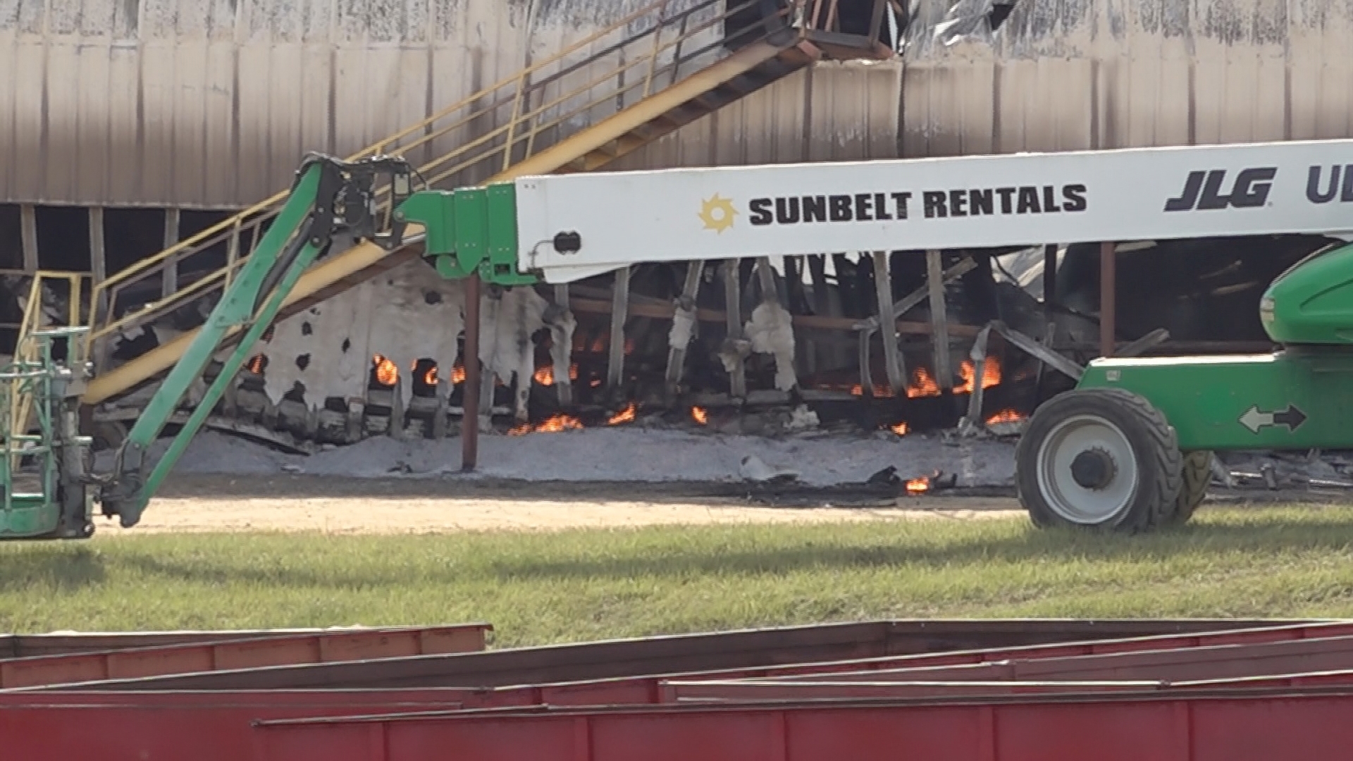 'Never seen a fire like this' | Community reeling after fire devastates ...