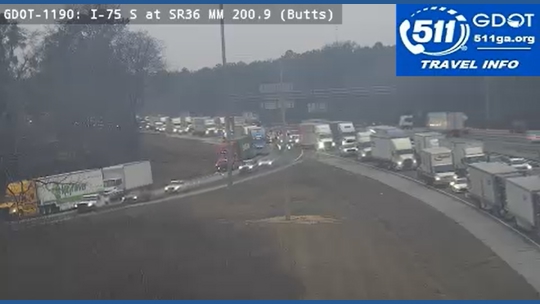 Traffic Impact Alert: Vehicle fire blocks 2 southbound lanes on I-75 in ...