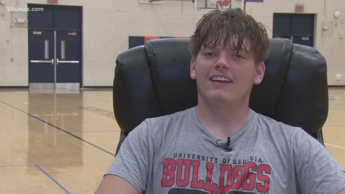 Georgia football player returns to the field after being shot | 13wmaz.com