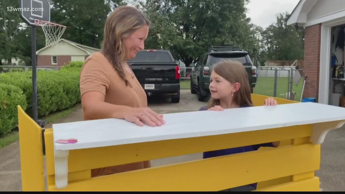 Macon 7-year-old offers lemonade 'hugs' to essential workers | 13wmaz.com