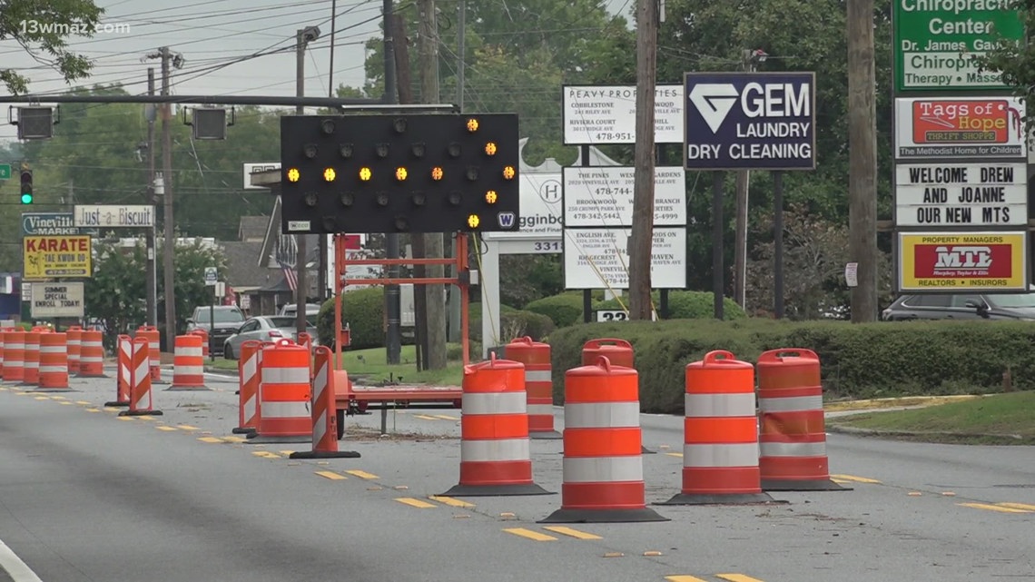 Macon's Vineville Avenue center lanes now open after gecko causes short ...
