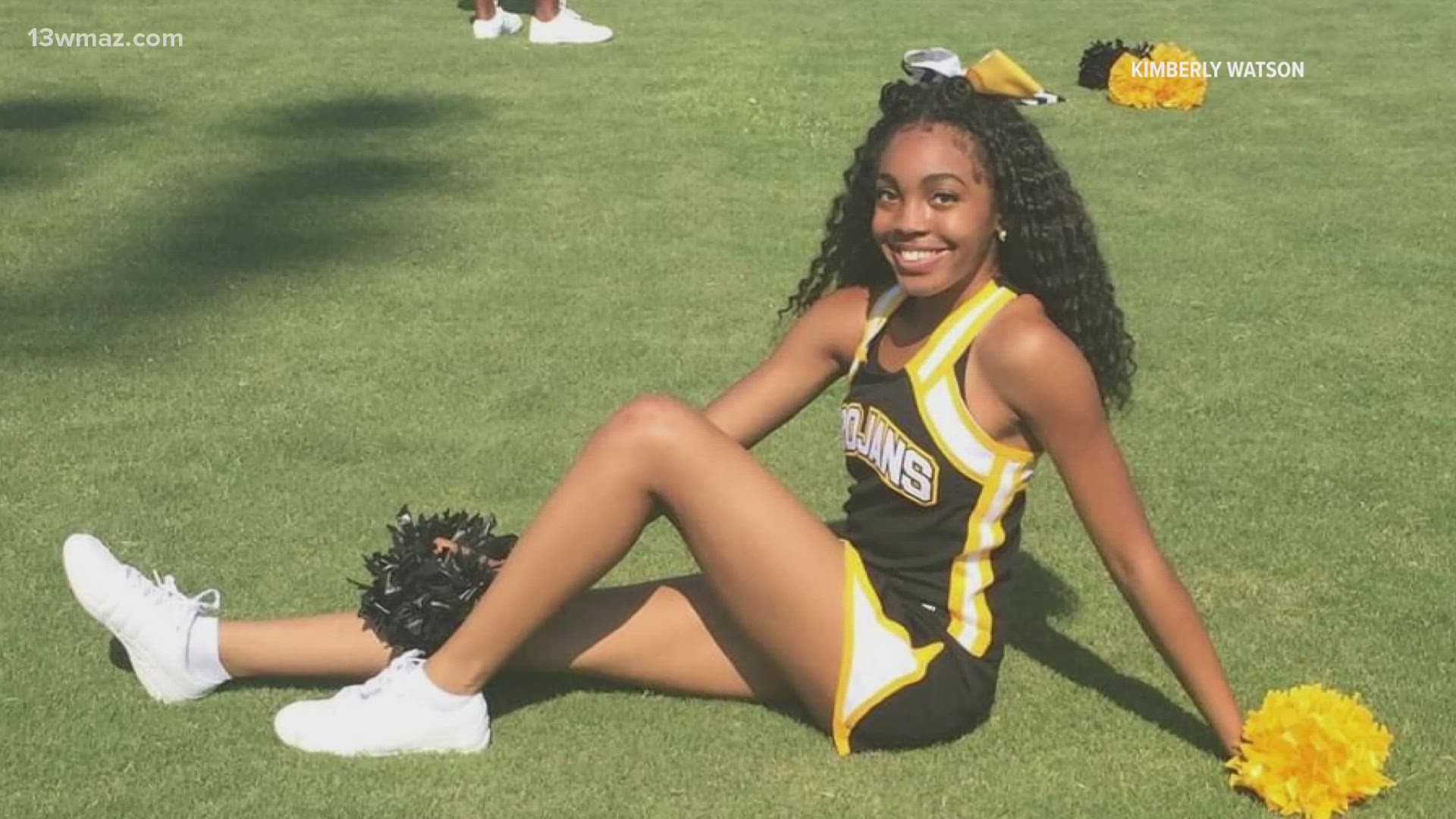 Former classmates hold a balloon release after woman killed | 13wmaz.com