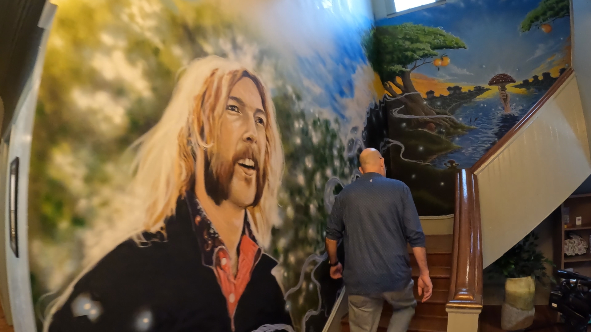 Allman Brothers fans visit Duane's 'Southern Rock Mansion' | 13wmaz.com