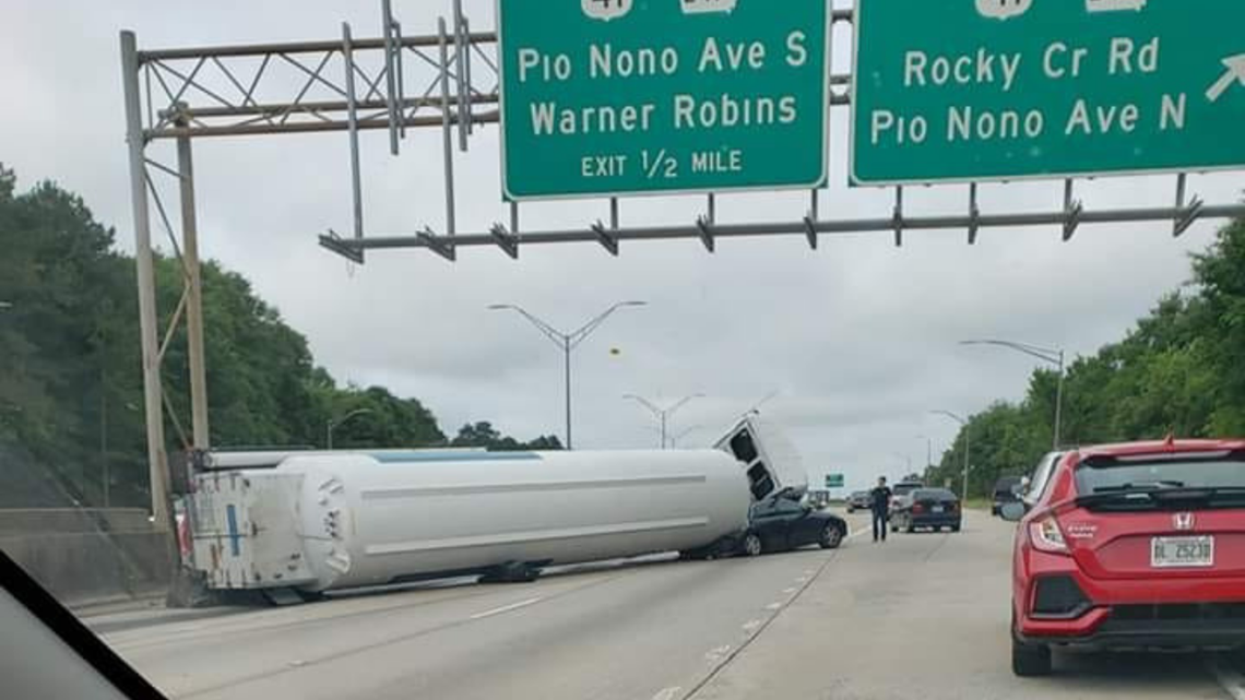Hazmat spill blocks all lanes on I-75 South | 13wmaz.com
