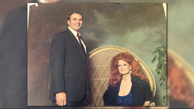 Eastman remembers former burlesque dancer Tempest Storm | 13wmaz.com