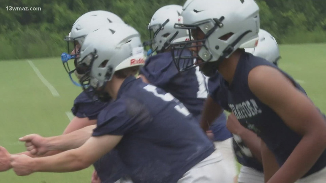 Stratford Eagles Prepare for Football Season | 13wmaz.com