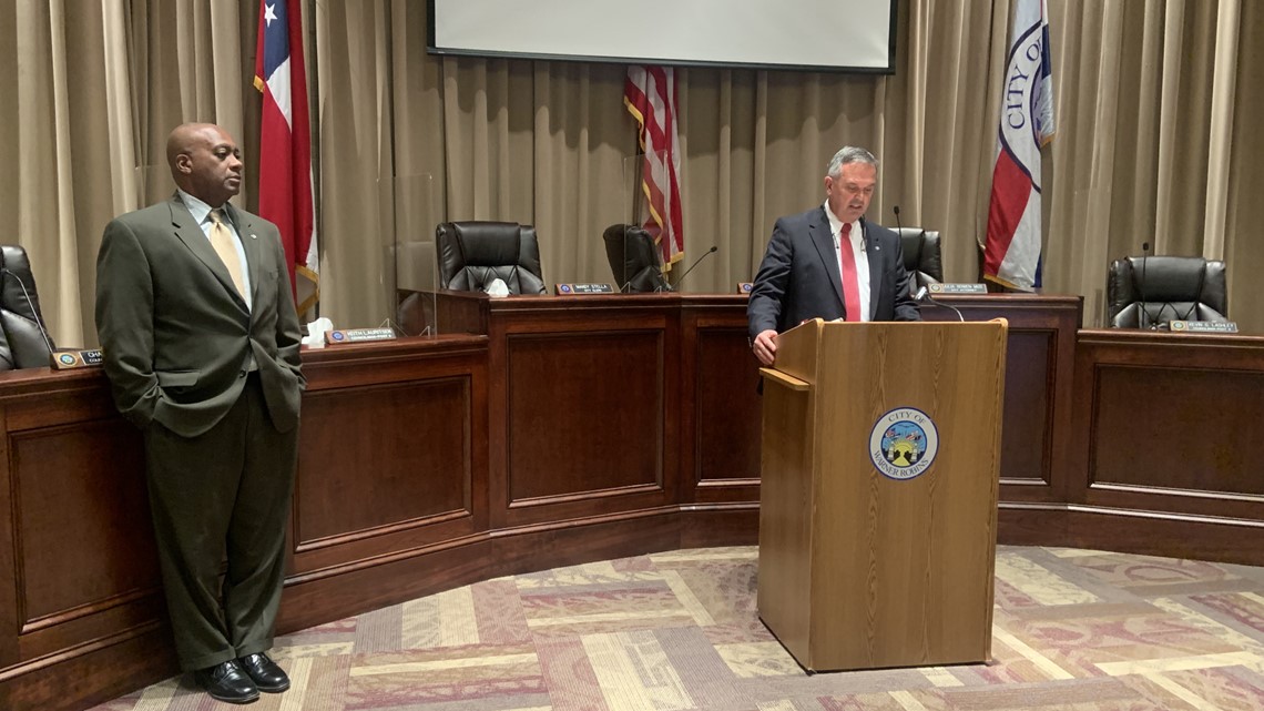 Warner Robins Mayor calls press conference to address tax issue ...