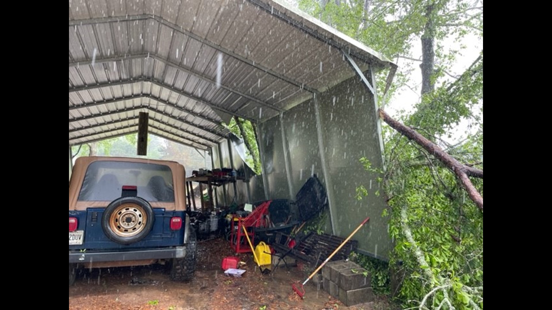 Central Georgia storm damage, road closings, and more | 13wmaz.com