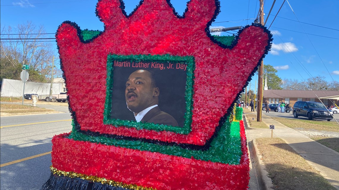 Dublin hosts Martin Luther King Jr. parade | 13wmaz.com