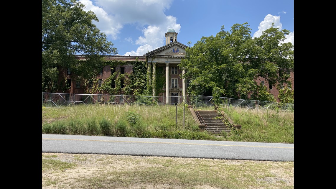 Gov. Kemp signs order to demolish several Central State buildings ...