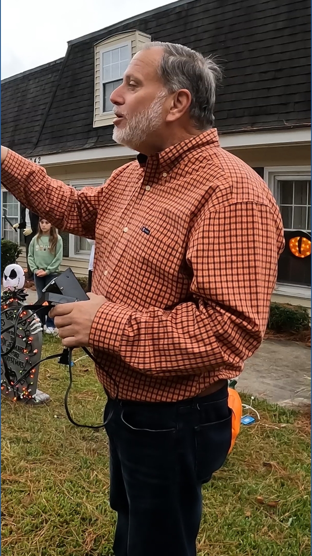 'The kids always like it' | Macon man transforms his home into spook ...