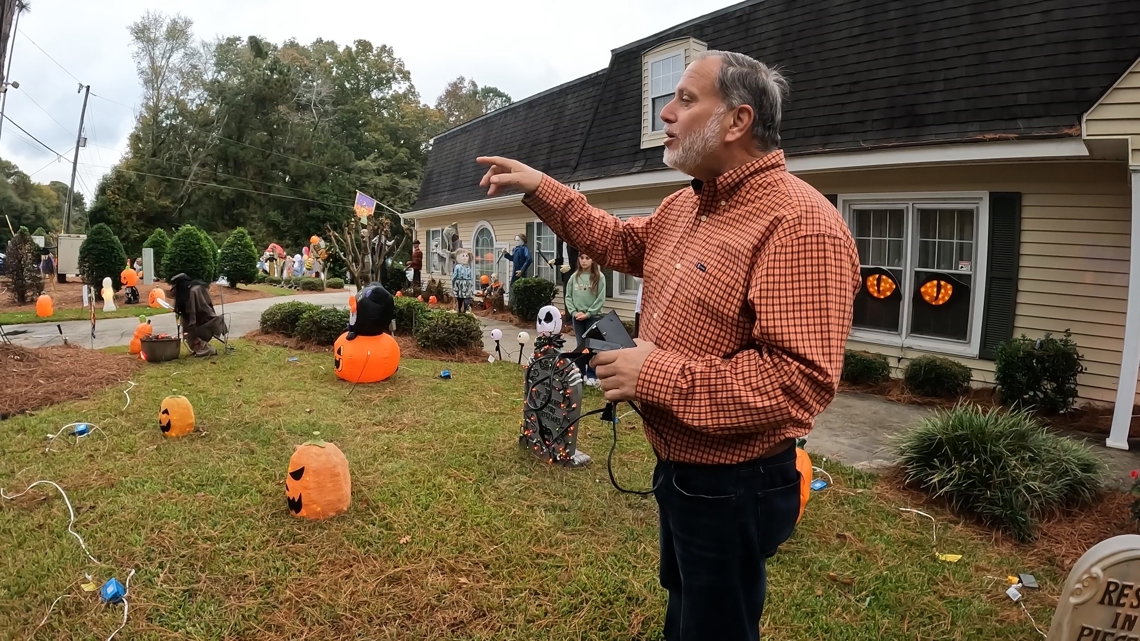 'The kids always like it' | Macon man transforms his home into spook ...
