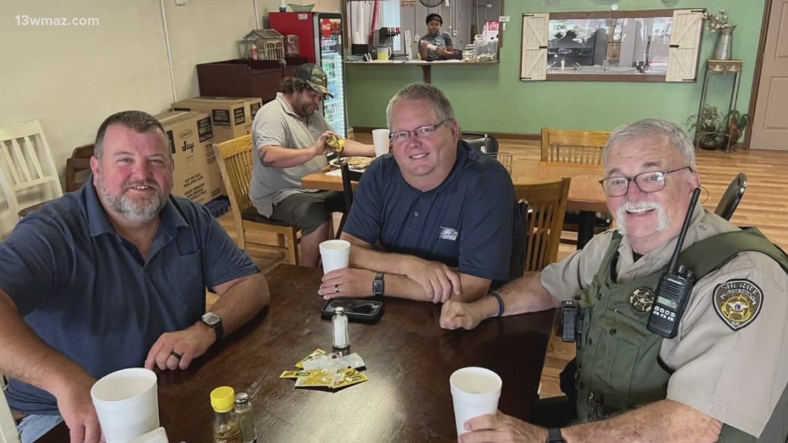 Georgia sheriff dies in crash on the way, community in mourning ...