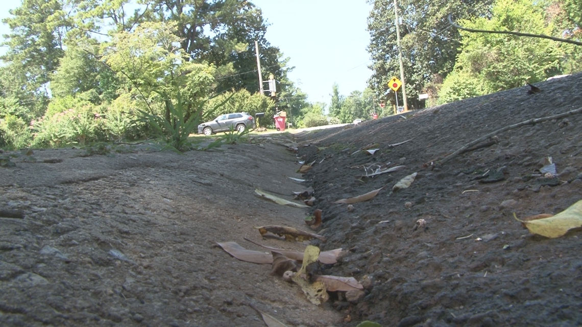 Susan Lovell awaits Newport Road repaving in Bibb County | 13wmaz.com
