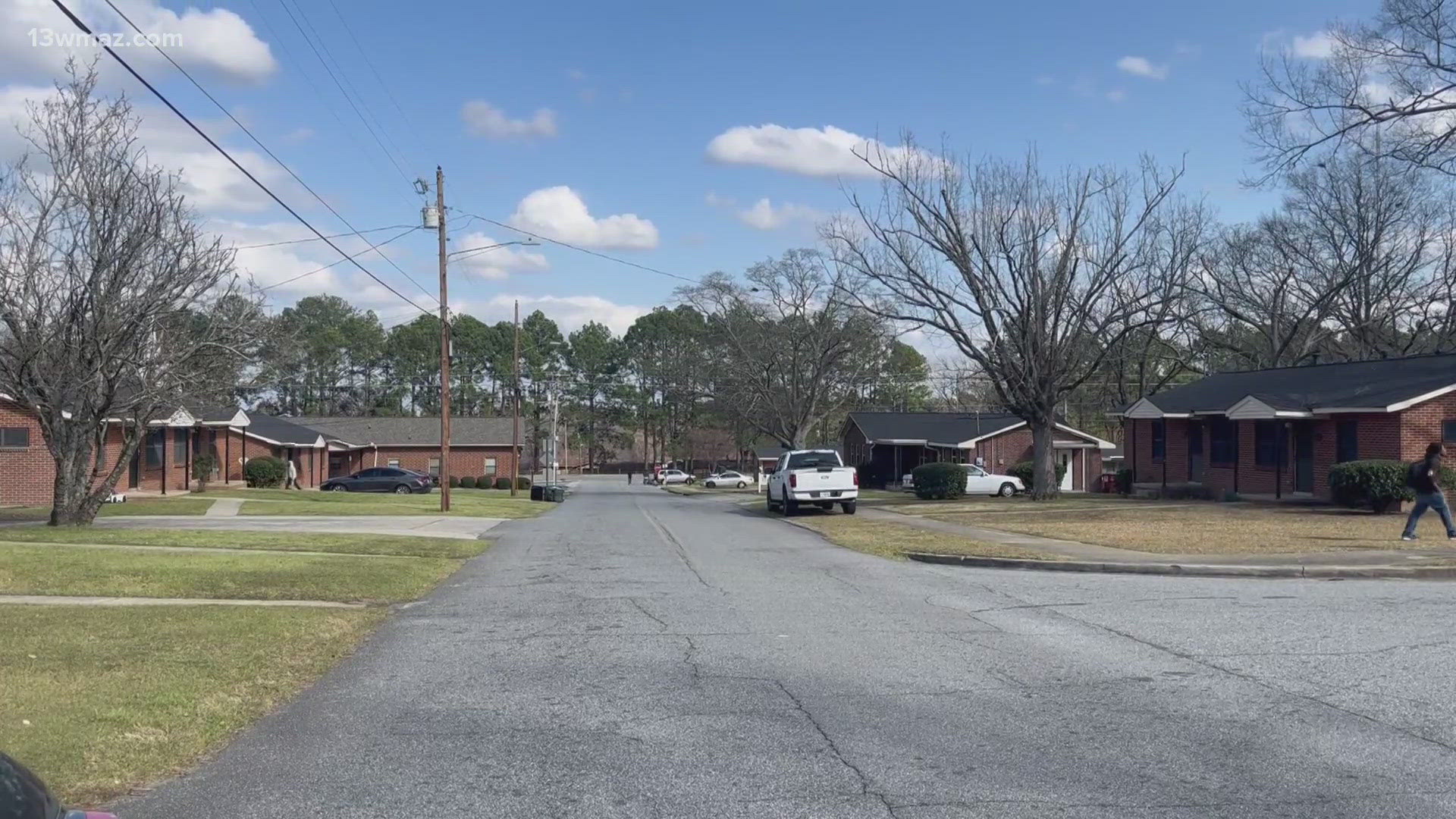 2 people shot in aggravated assault near Warner Robins High School ...