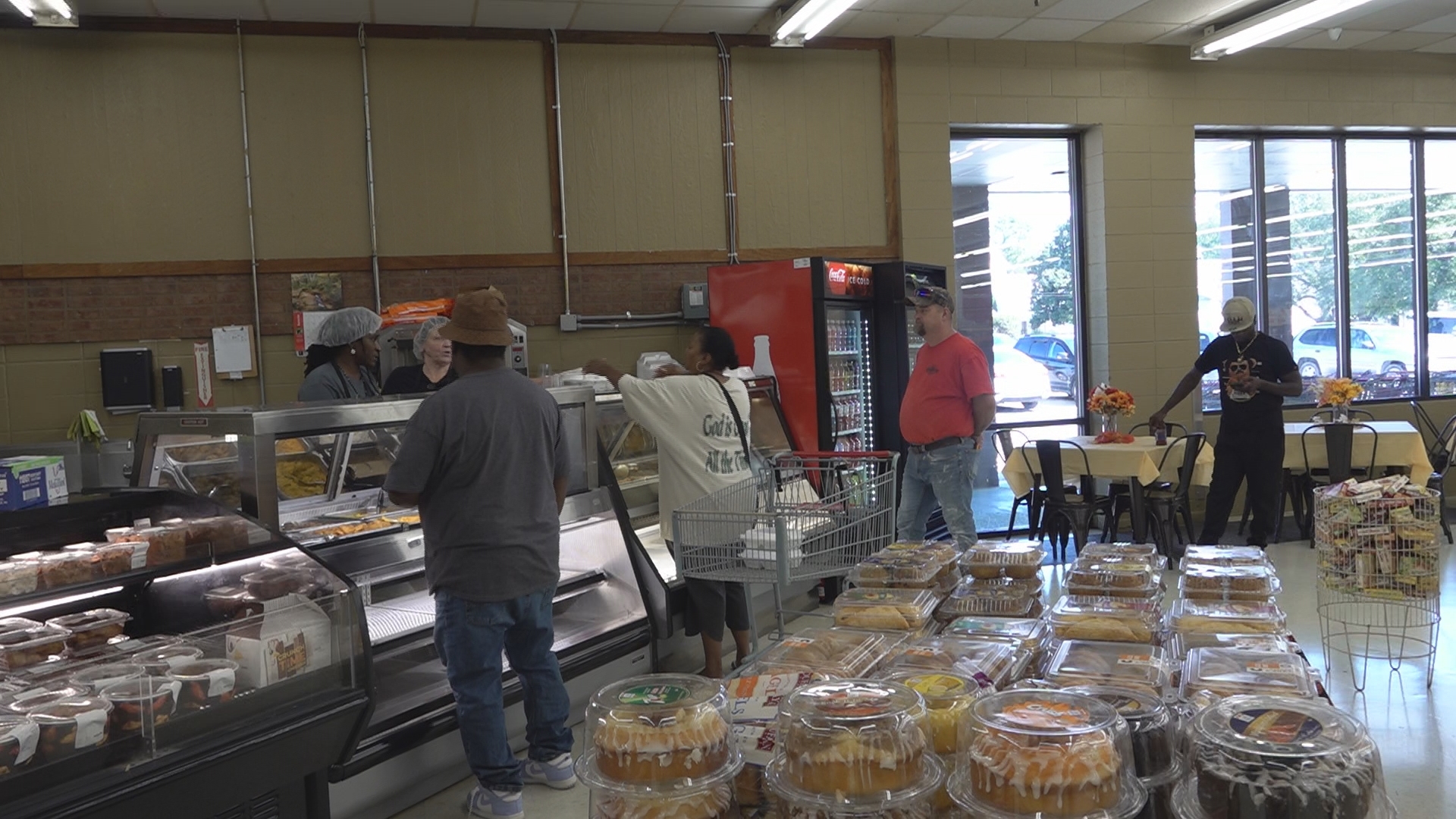 B and T's Food Fresh opens in Gordon, restores grocery access | 13wmaz.com