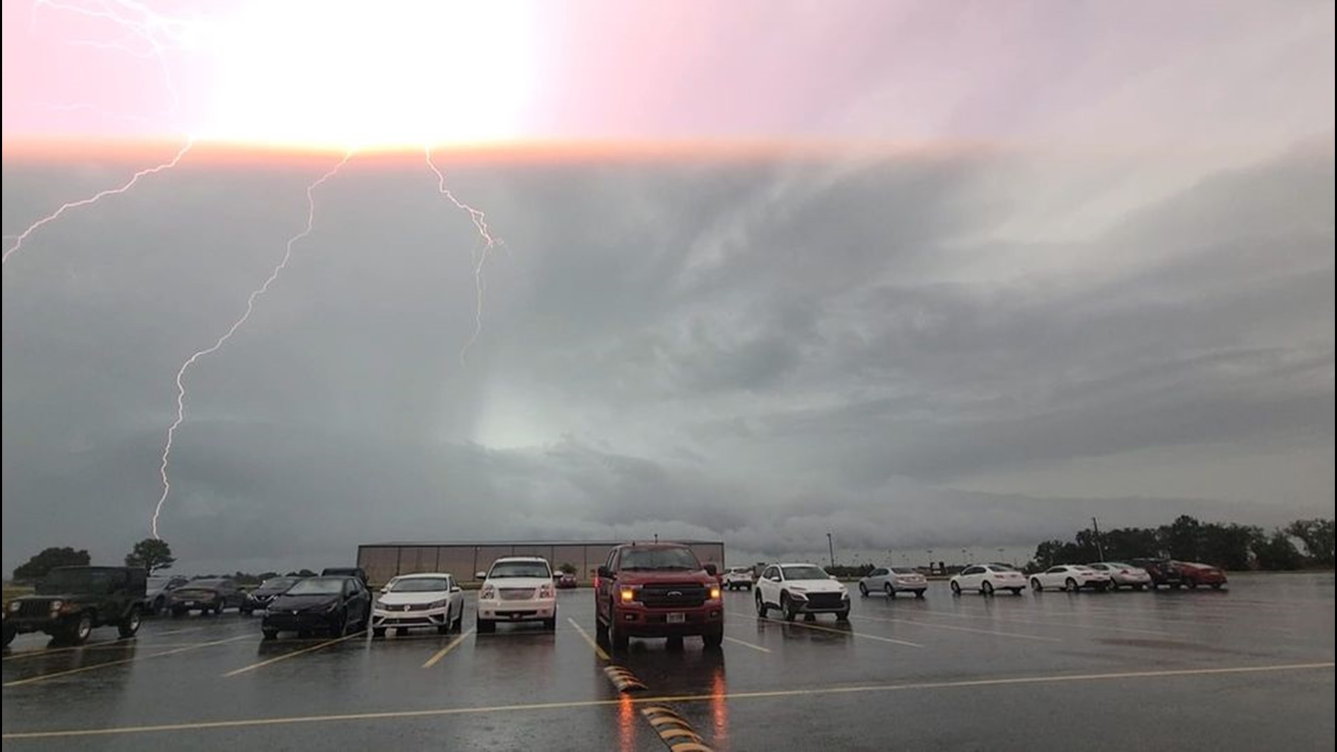 LIVE UPDATES: Central Georgia road closures and storm damage | 13wmaz.com