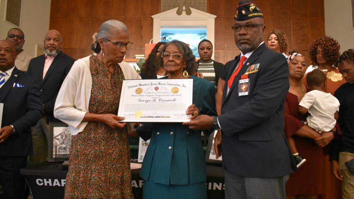 Carswell family awarded congressional gold medal | 13wmaz.com