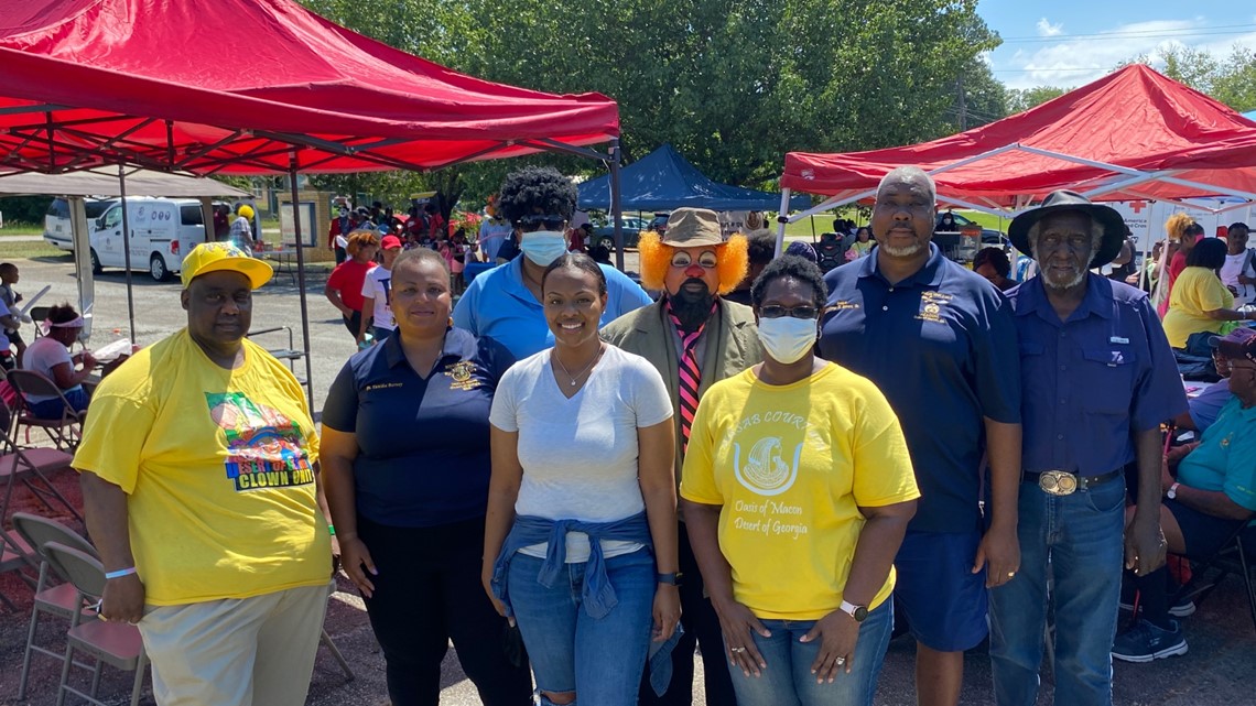 Back to School event hosted at Masab Temple | 13wmaz.com