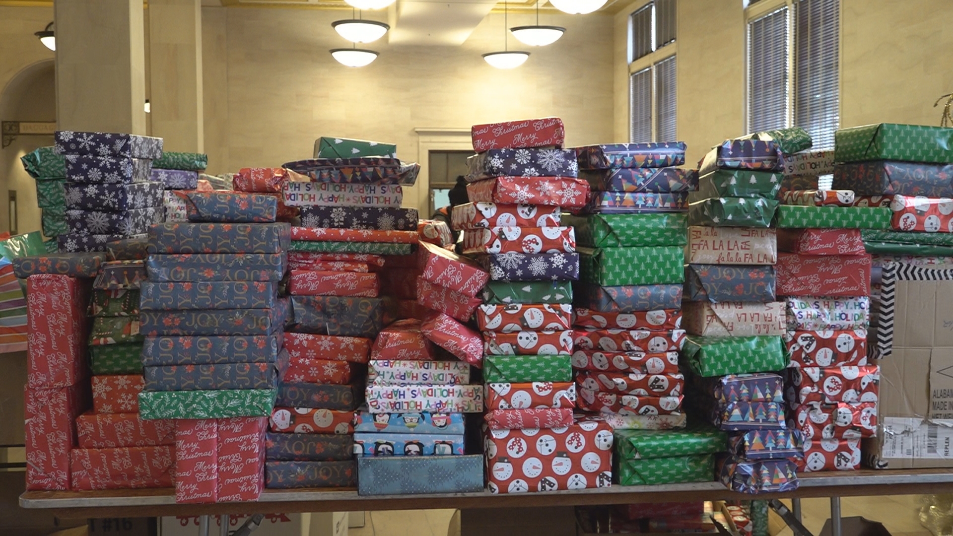 Volunteers help prepare for Macon's annual Christmas Feast and Toy ...