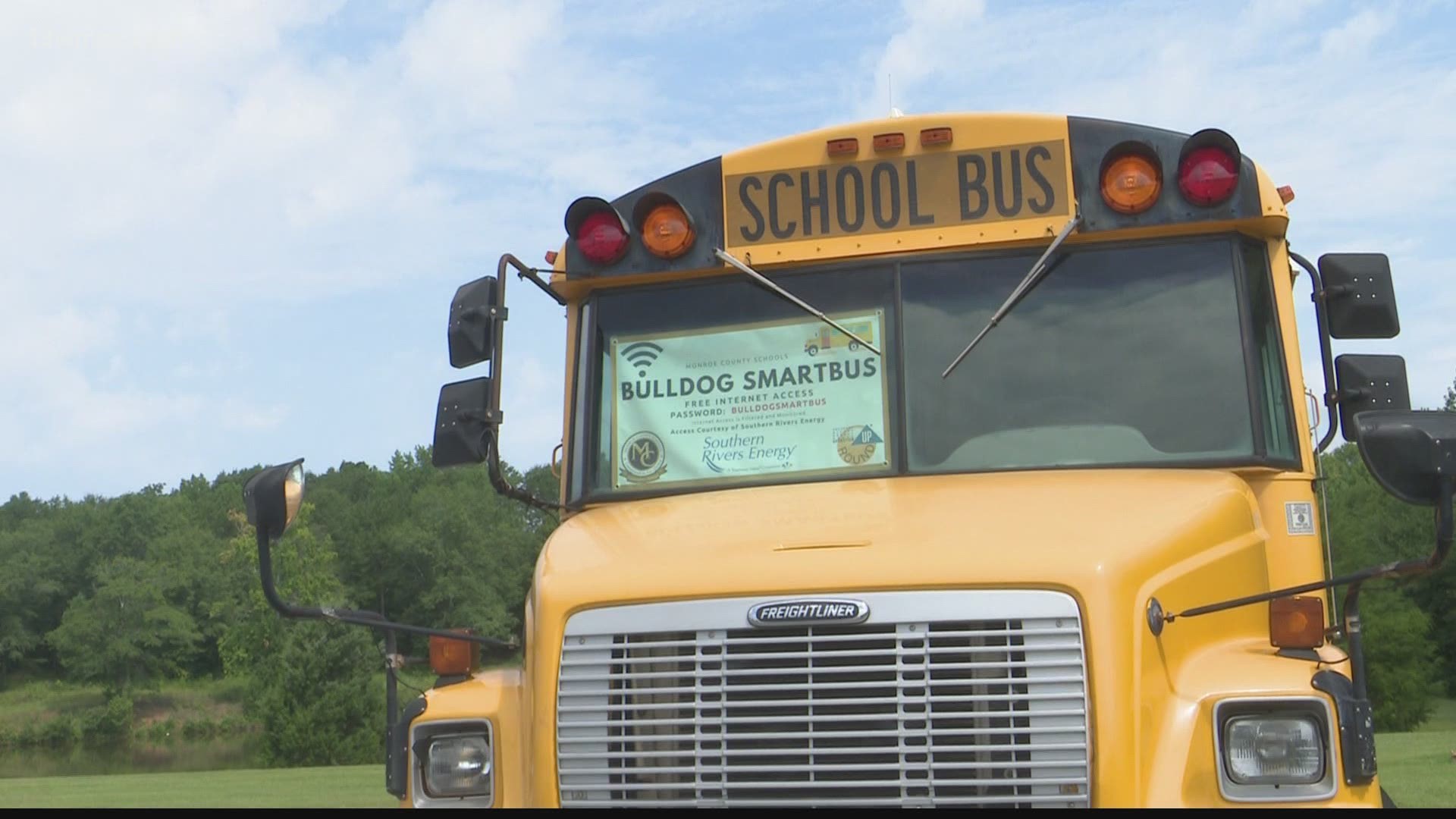 Monroe County 'Bulldog Smart Buses' providing internet access | 13wmaz.com