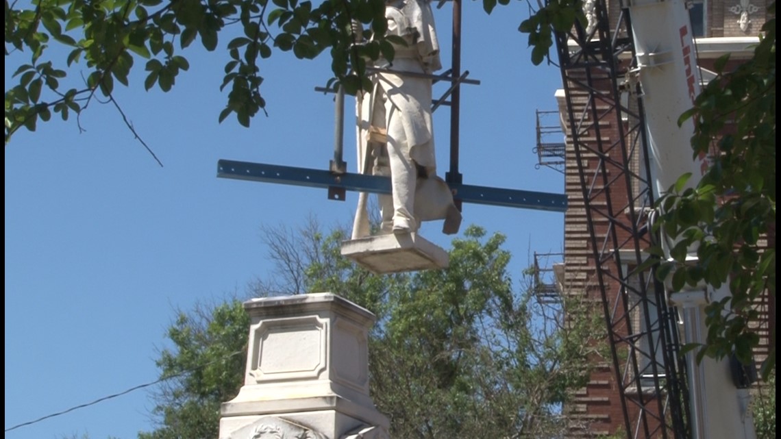 Macon Confederate monument being removed from Cotton Avenue | 13wmaz.com