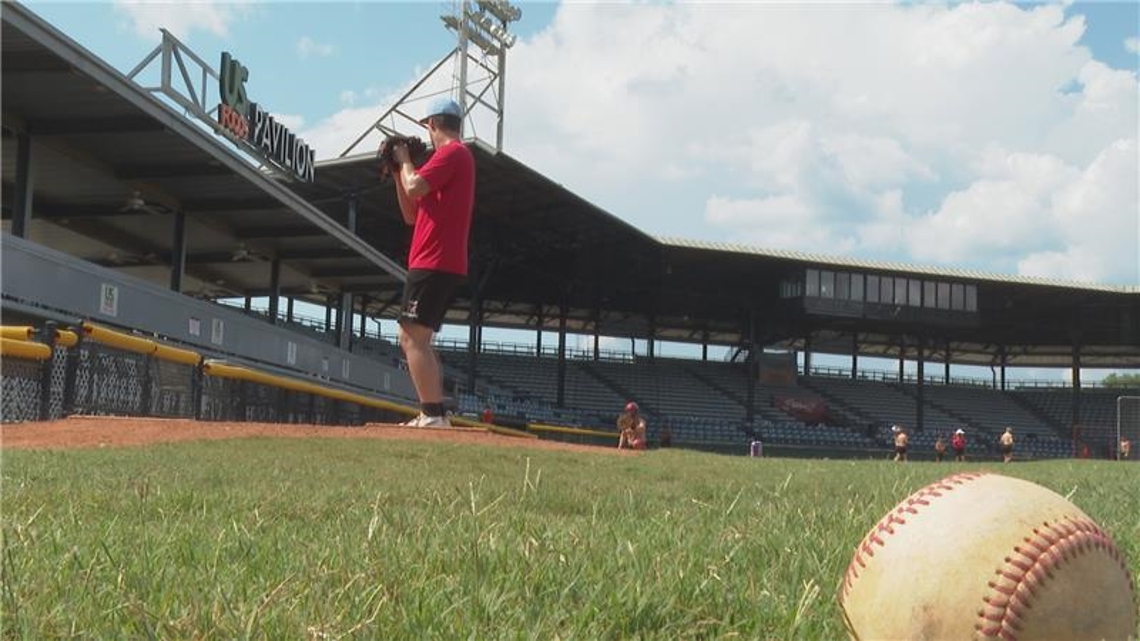 Jon Shields excels as Macon Bacon's switch pitcher | 13wmaz.com