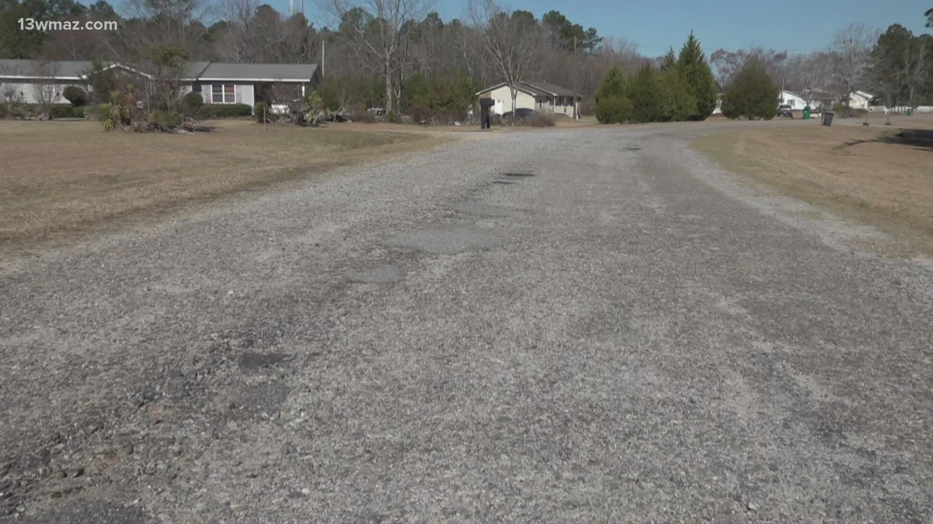 Sidney Butts Road faces delays in repair efforts | 13wmaz.com