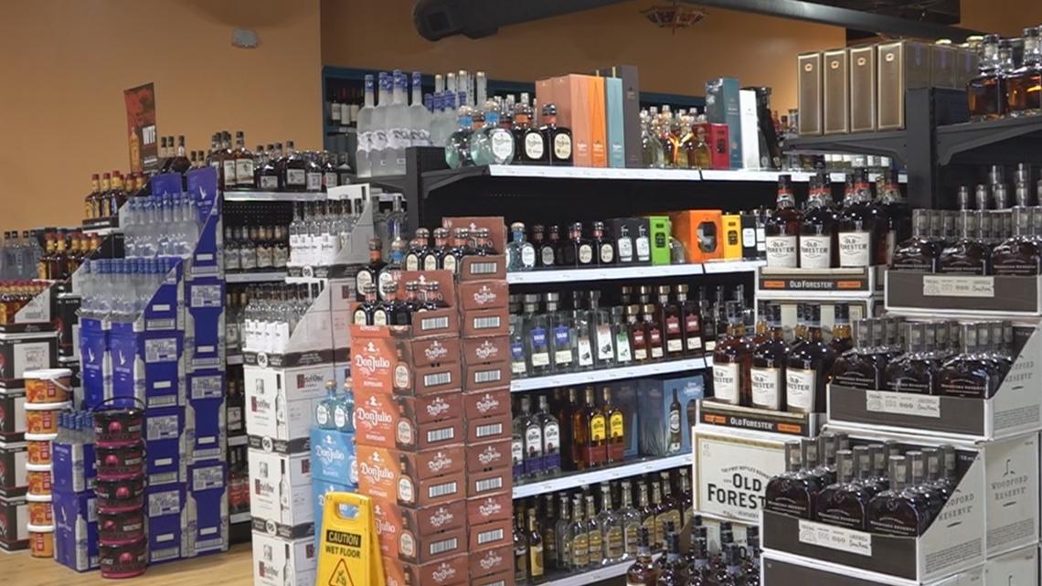 Cochran couple opens the city's first liquor store, after long-standing ...