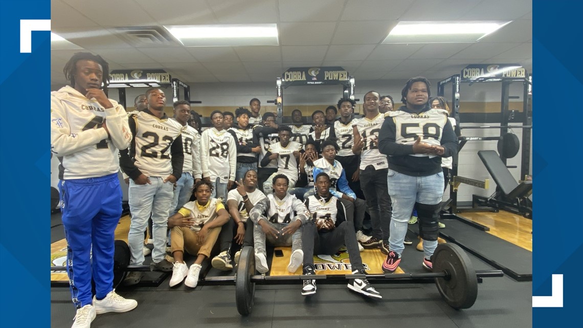 Former Twiggs County Cobra surprises athletes with weight room | 13wmaz.com