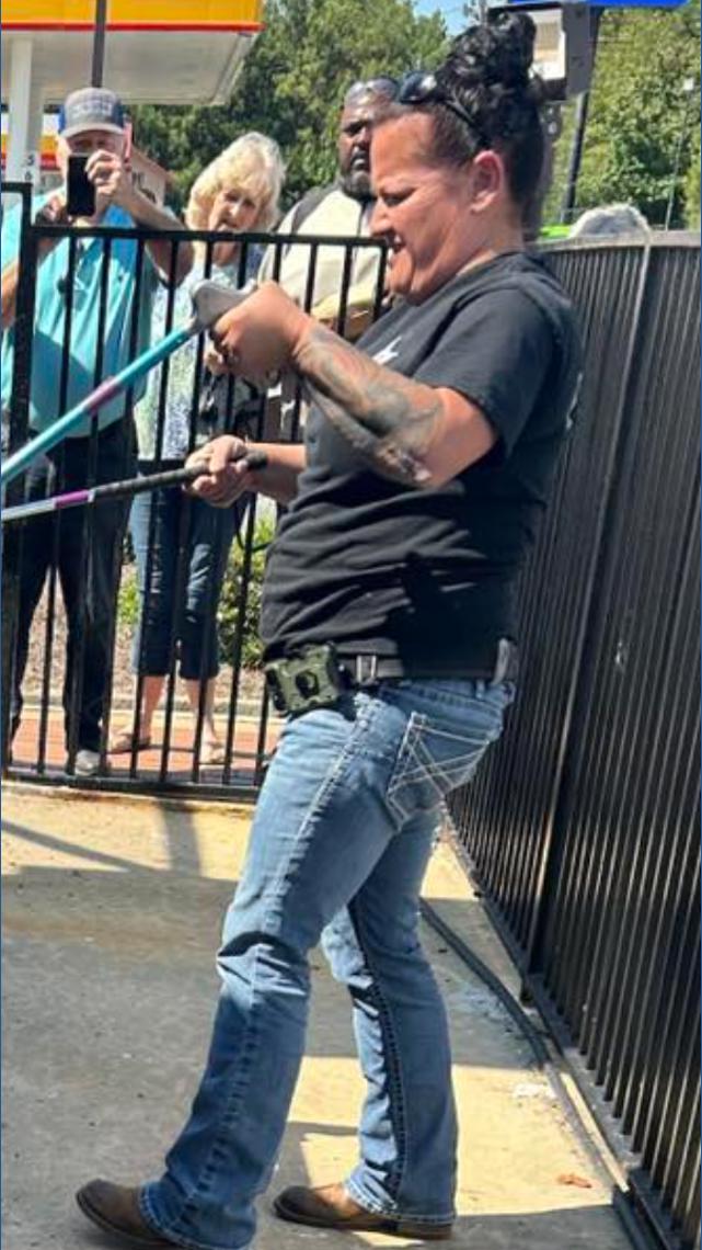 Animal Enforcement Officer removes rattlesnake from Macon Burger King ...