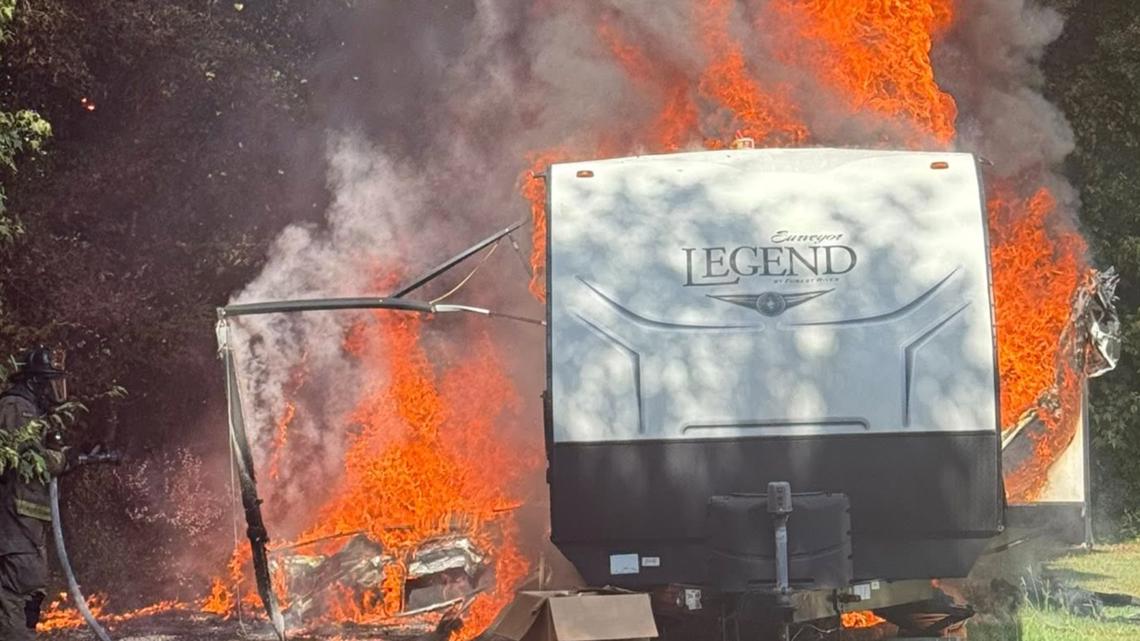 RV catches in fire in Baldwin County in suspected stove fire: fire ...