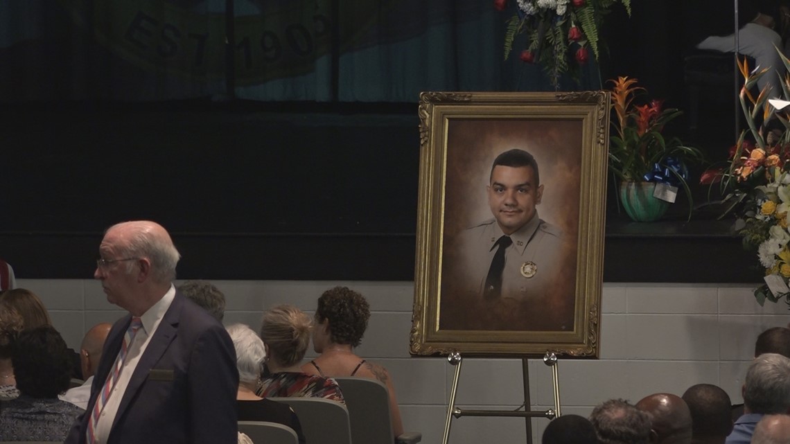 Cordele community pays respect to Crisp County deputy | 13wmaz.com