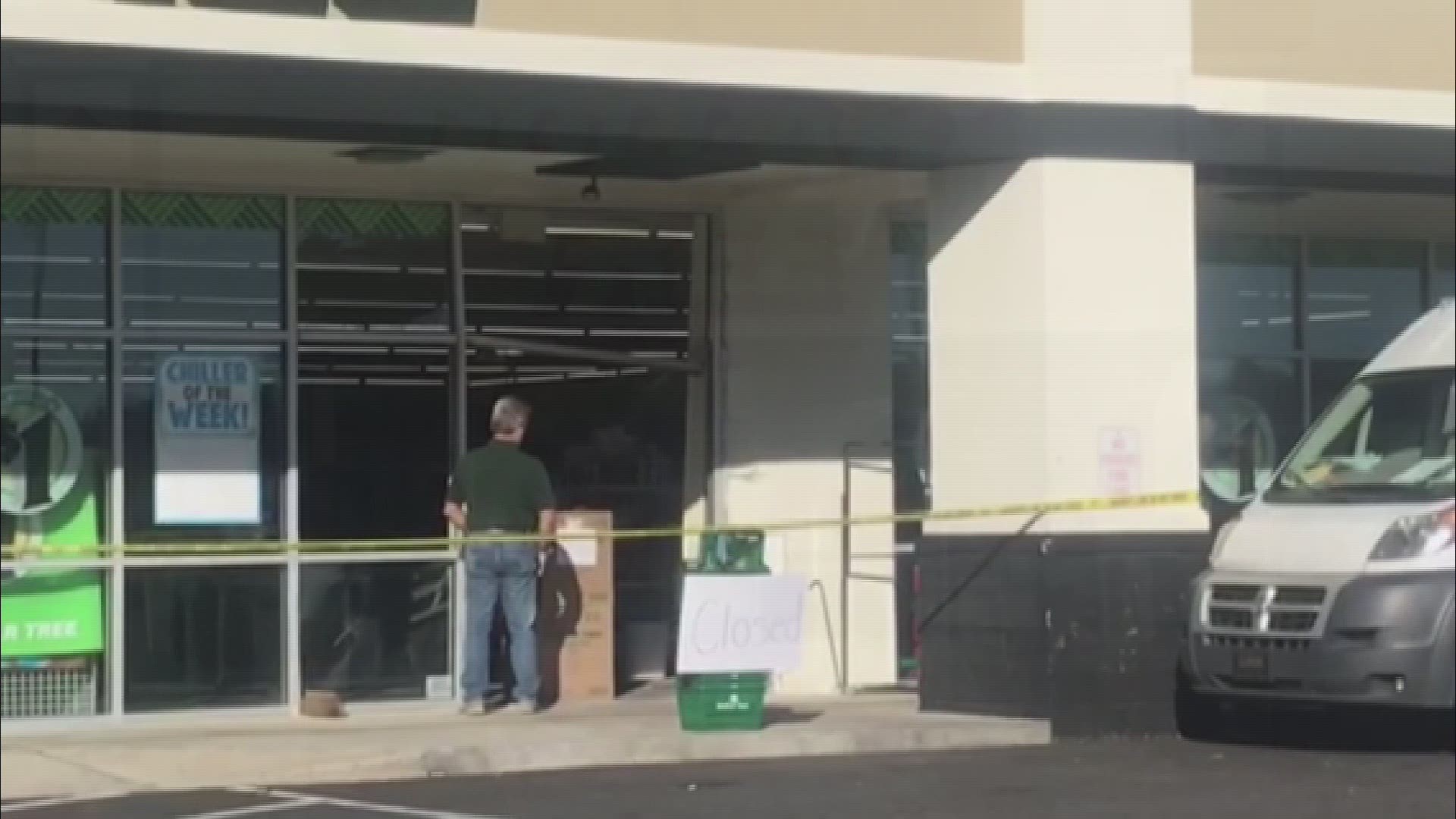 Person runs away after driving through Macon Dollar Tree, stealing ice ...