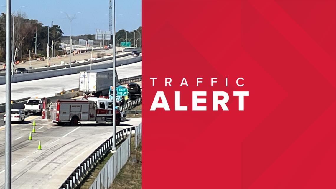 Traffic Alert: Crash closes right lane of I-16 west near Second Street ...