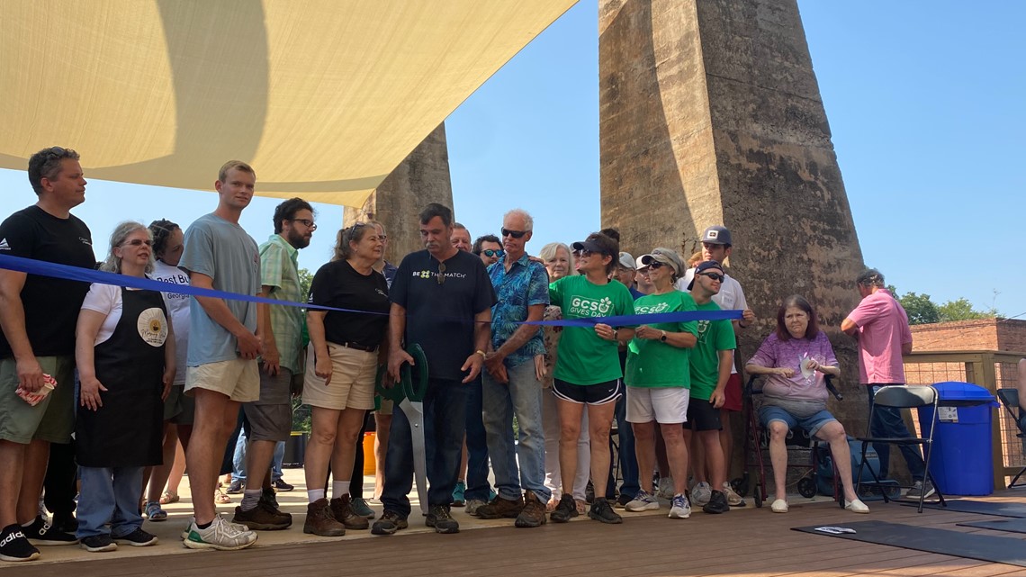 Georgia College & State University celebrates day of service | 13wmaz.com