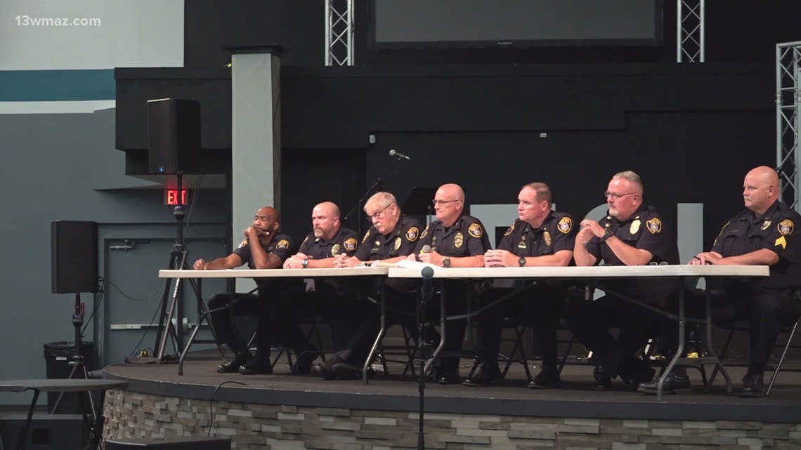 Warner Robins police department holds town hall on violent crime issues ...
