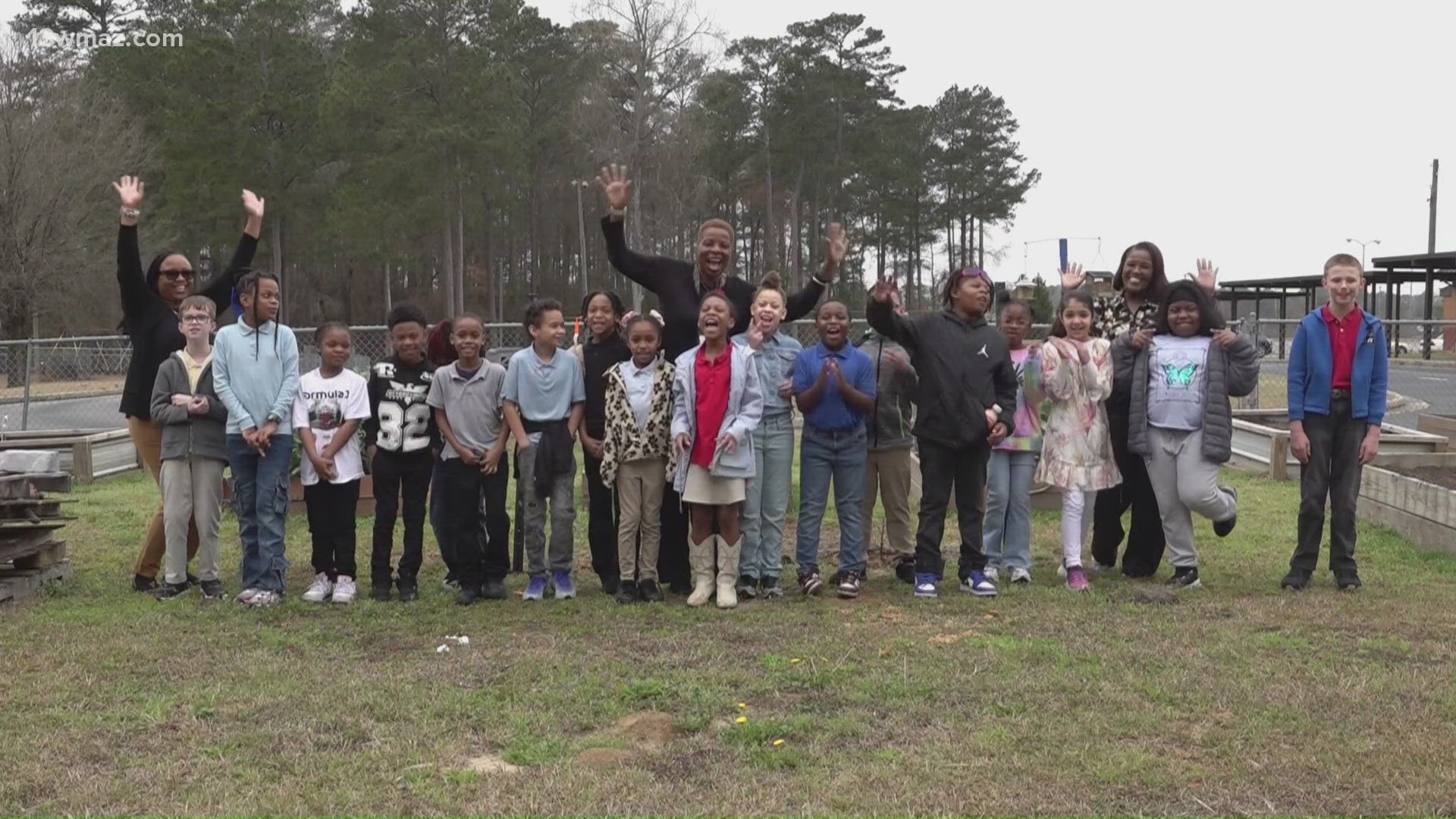 School of the Week | Sonny Carter Elementary students grow vegetables ...