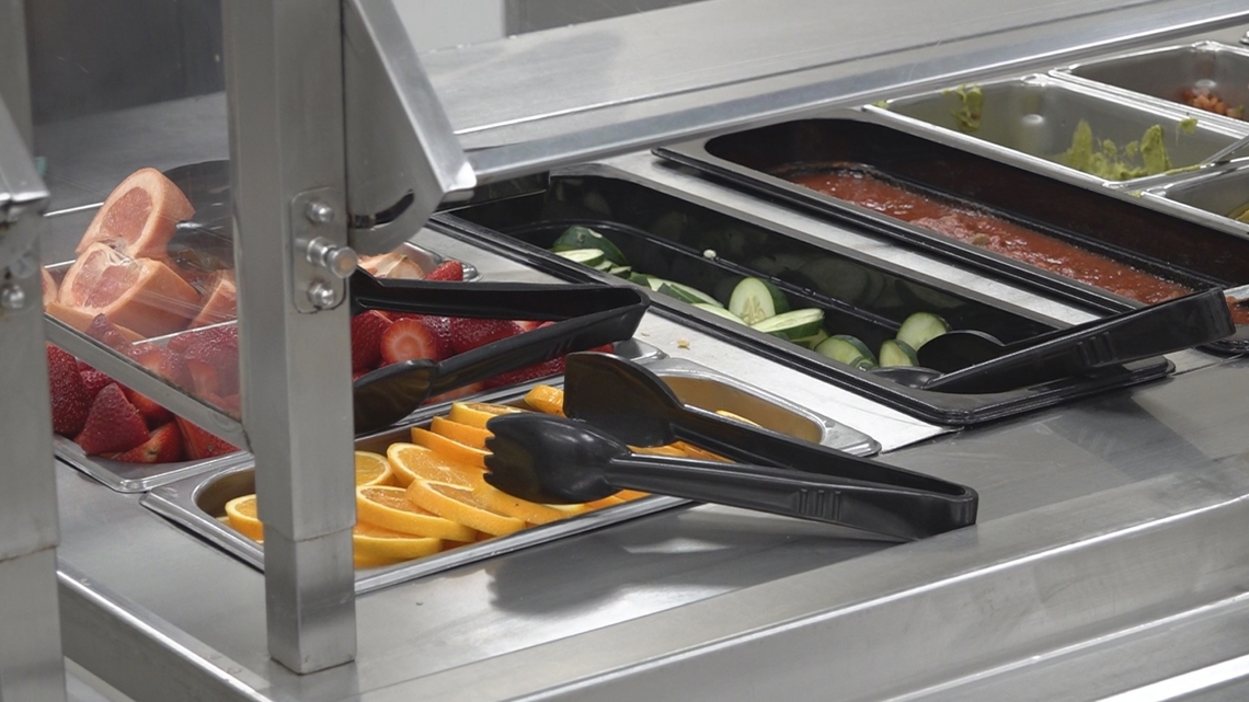 Houston County expanding free meal program to 31 schools | 13wmaz.com