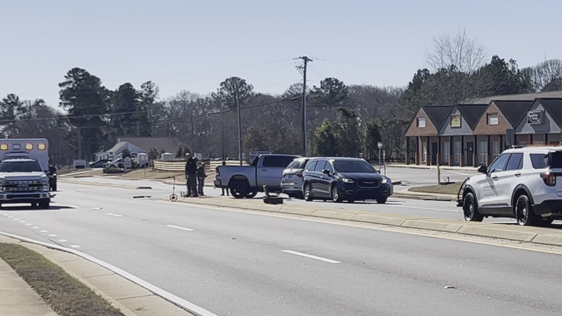 82-year-old woman dead after fatal crash in Warner Robins, sheriff's ...