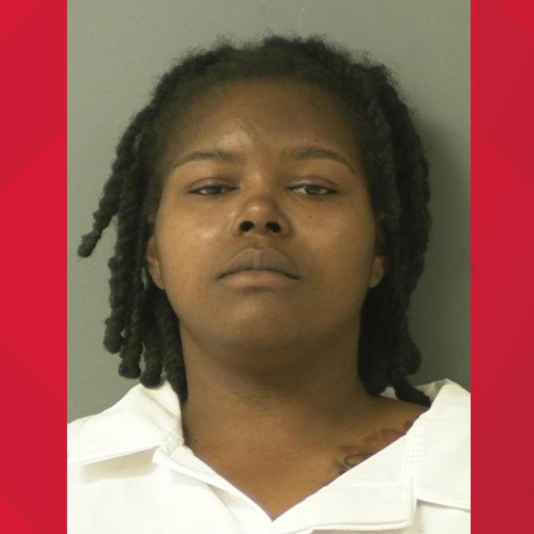 Records: Dooly State Prison employee arrested, charged with smuggling ...