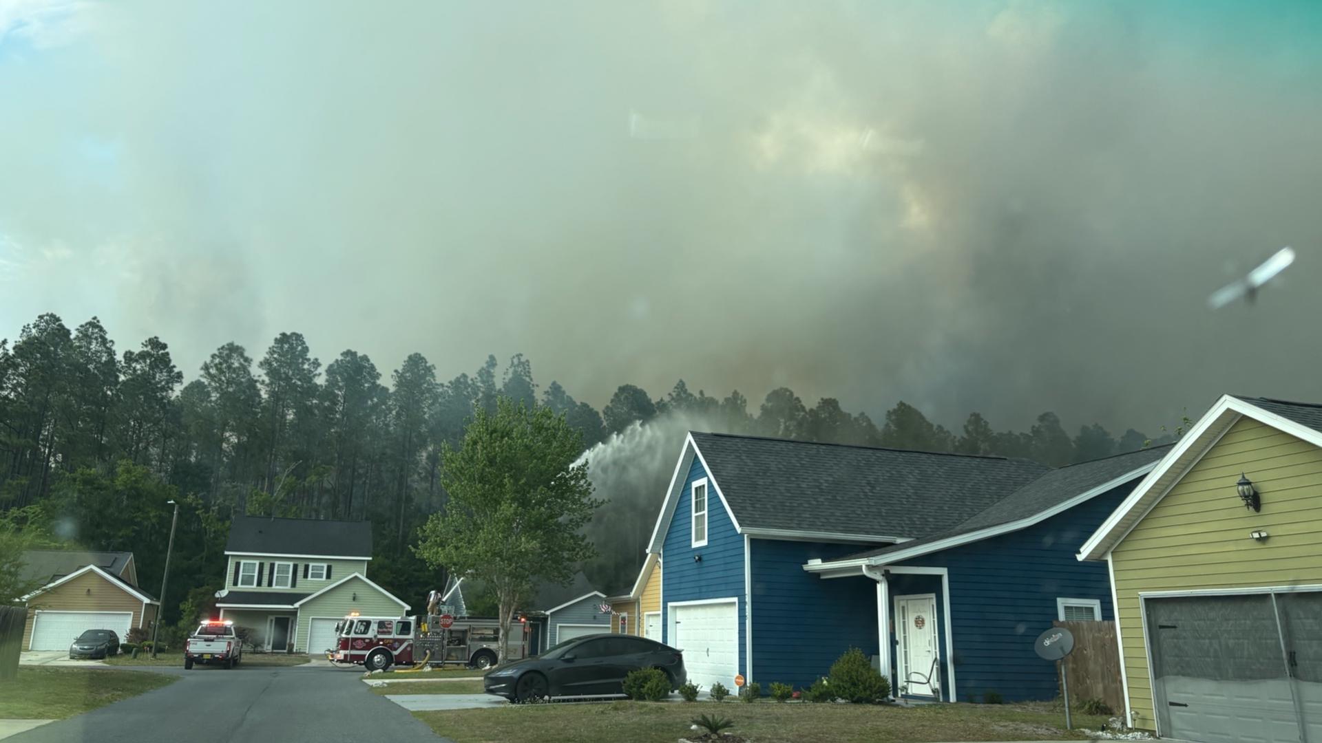 Live Updates | Firefighters continue to battle Railroad Fire as ...