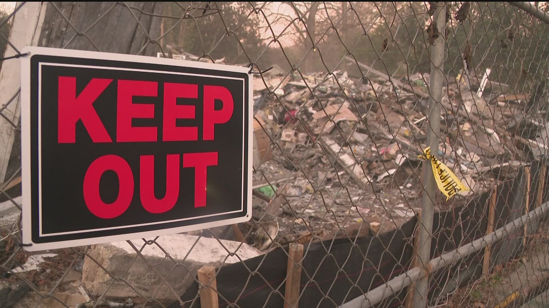 Digging through rubble: Residents say goodbye to N. High Ridge | 13wmaz.com