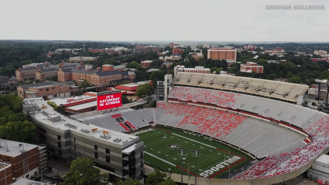 UGA Sanford Stadium hedges restoration | 13wmaz.com