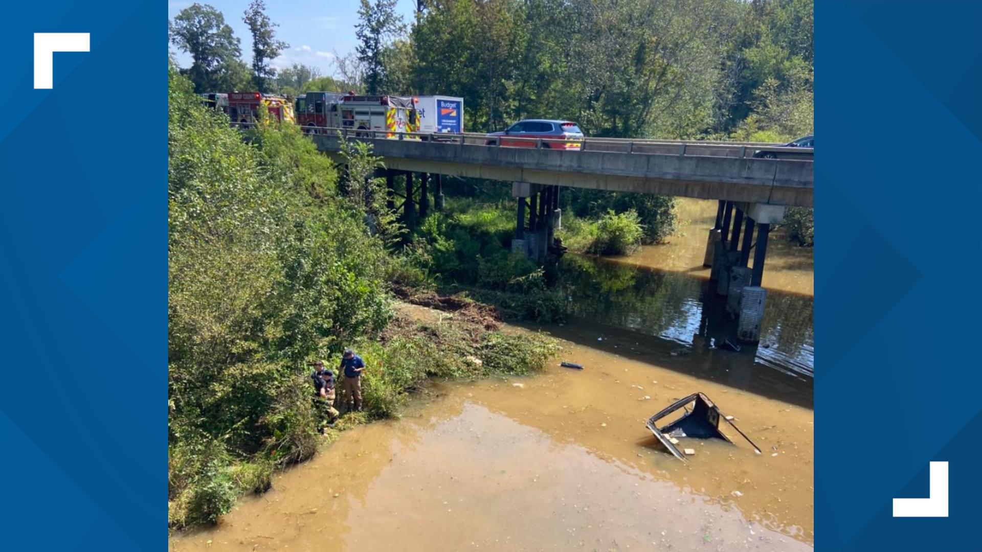 Driver dies after car drives off bridge on I-85, crashes into creek ...