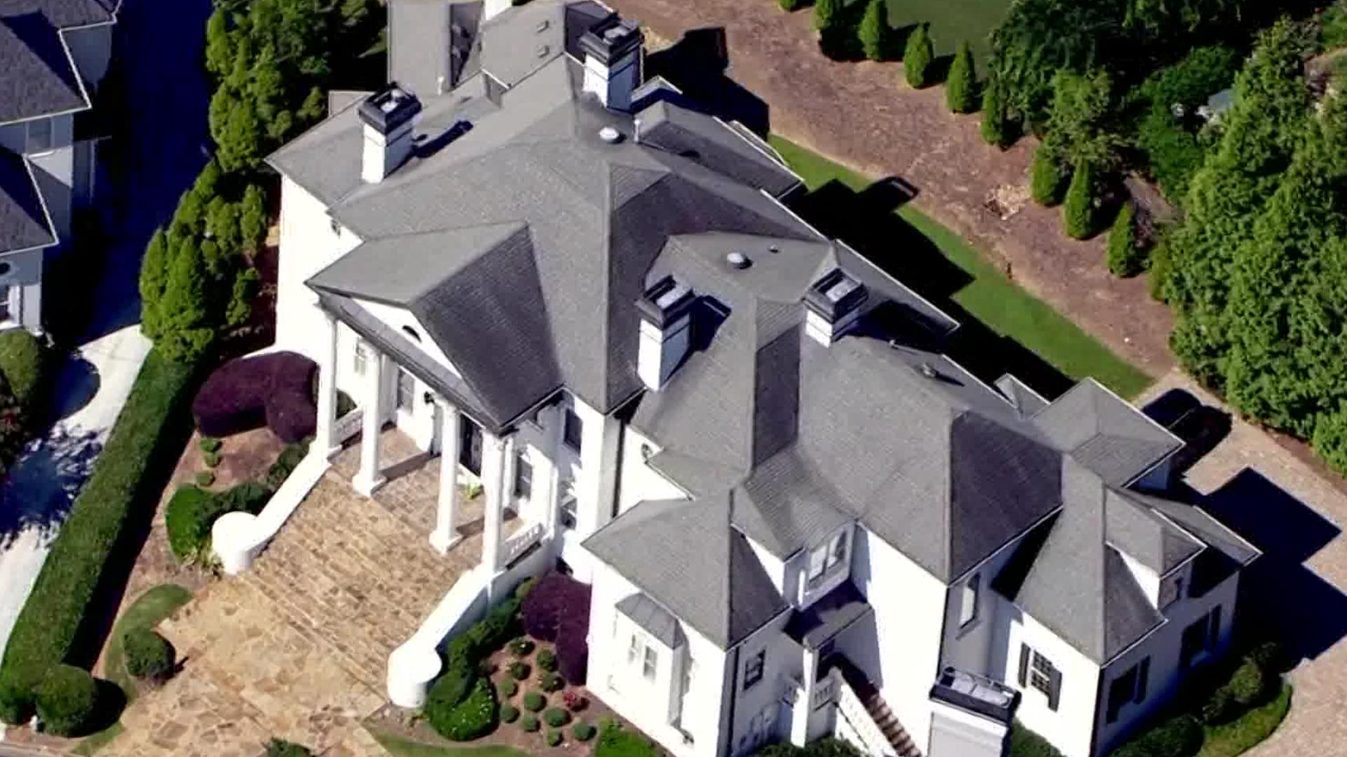 Johns Creek PD say they found family of 3 dead in murder suicide ...