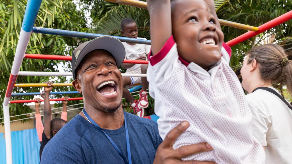 Atlanta Falcons visit Dominican Republic with anti-child poverty group ...